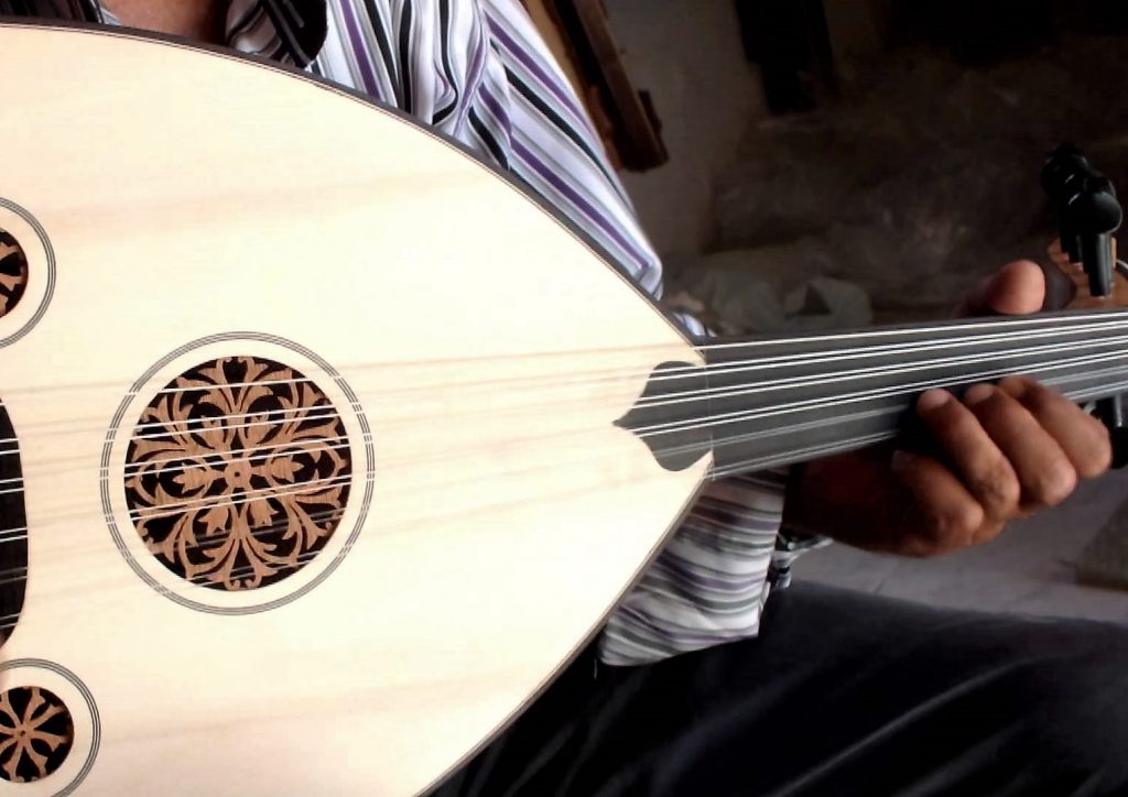 Busker playing on Dubai streets jailed for 15 days | The Filipino Times