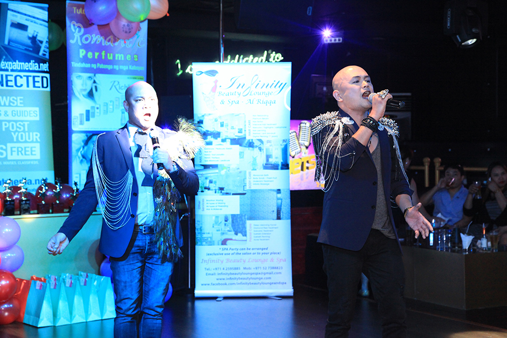 UK’s Pinoy singing sensation wins Expats Duets tilt - The Filipino Times