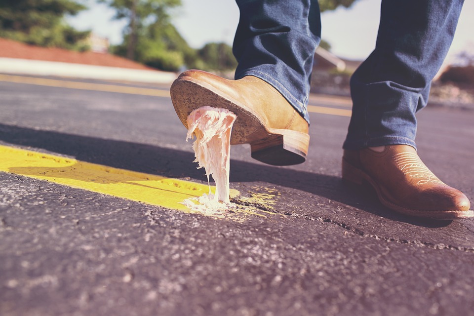 Dubai Municipality reminds public not to spit gum on street | The ...