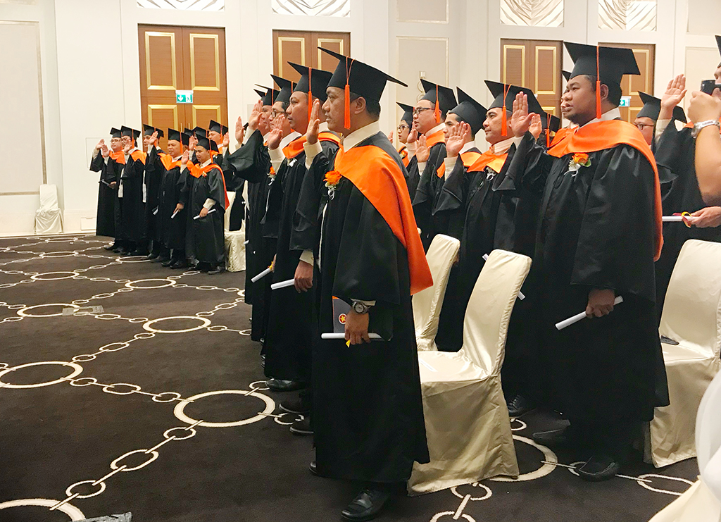 Pup Grads In Abu Dhabi - The Filipino Times