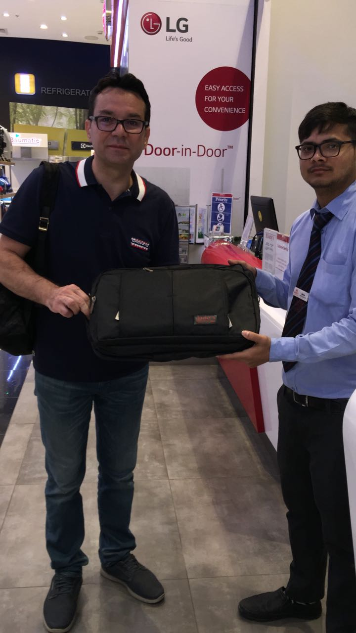 Free gifts await shoppers at Jacky’s Electronics! - The Filipino Times