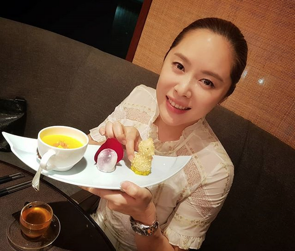 TV host Grace Lee is willing to give up Korean citizenship to become ...