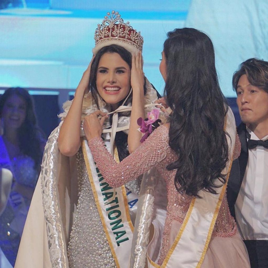 Before and after photos of Venezuelan beauty queens circulate on social ...