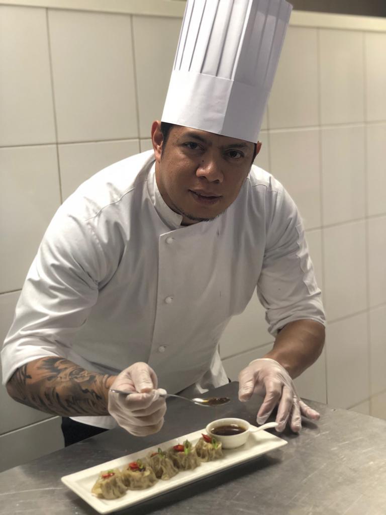 Meet the Pinoy Chef who cooks up a storm of delicious banquets - The ...