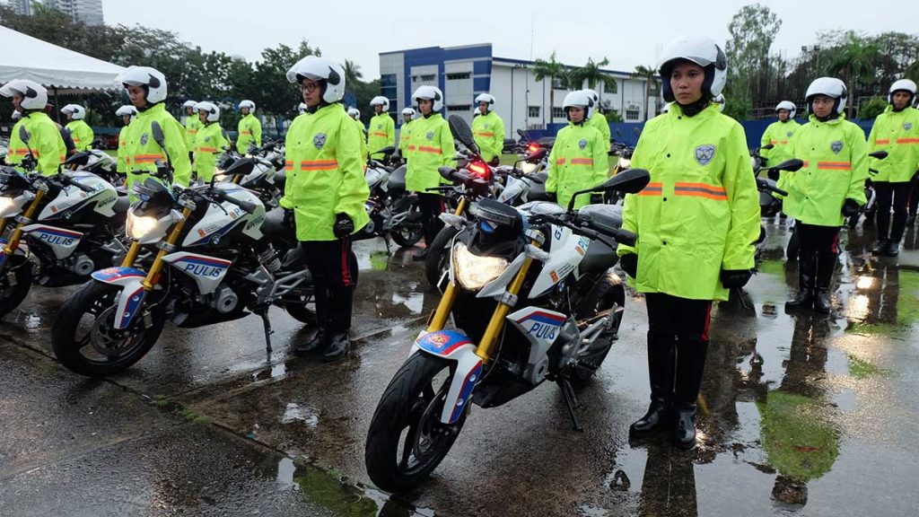 LOOK: Ramon Ang donates 50 new BMW motorbikes to PNP - The Filipino Times