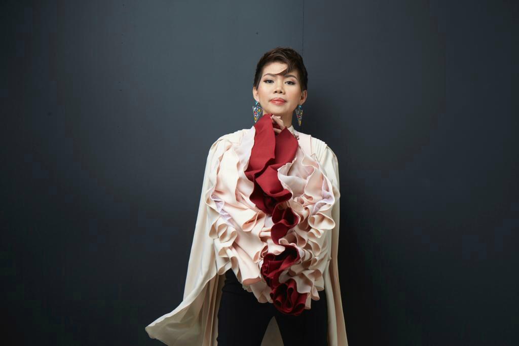 The only Filipina fashion stylist at Fashion Avenue in Dubai Mall ...