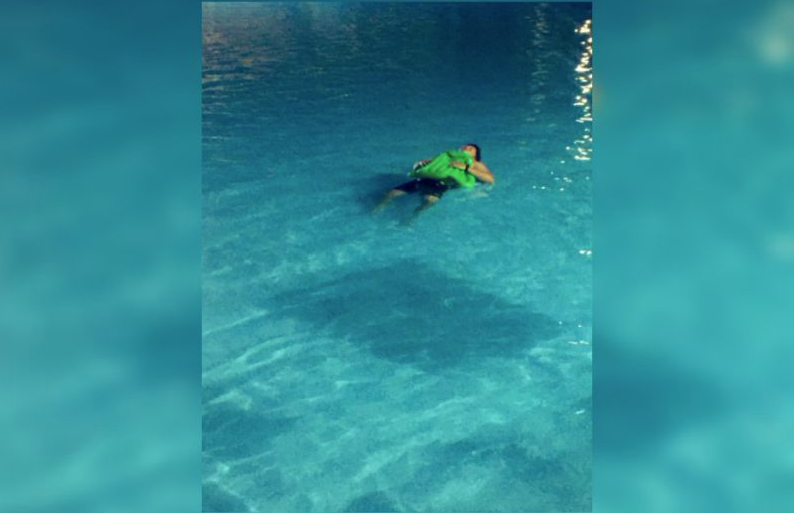 Drunk sleeps in pool for 7 hours | The Filipino Times