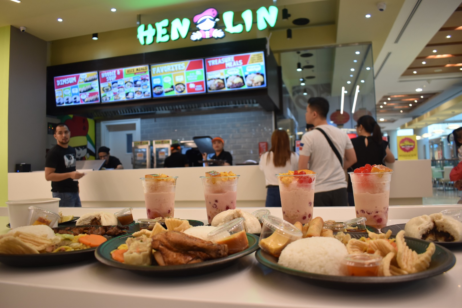 Hen Lin’s first-ever store in UAE steams oriental goodness at ...