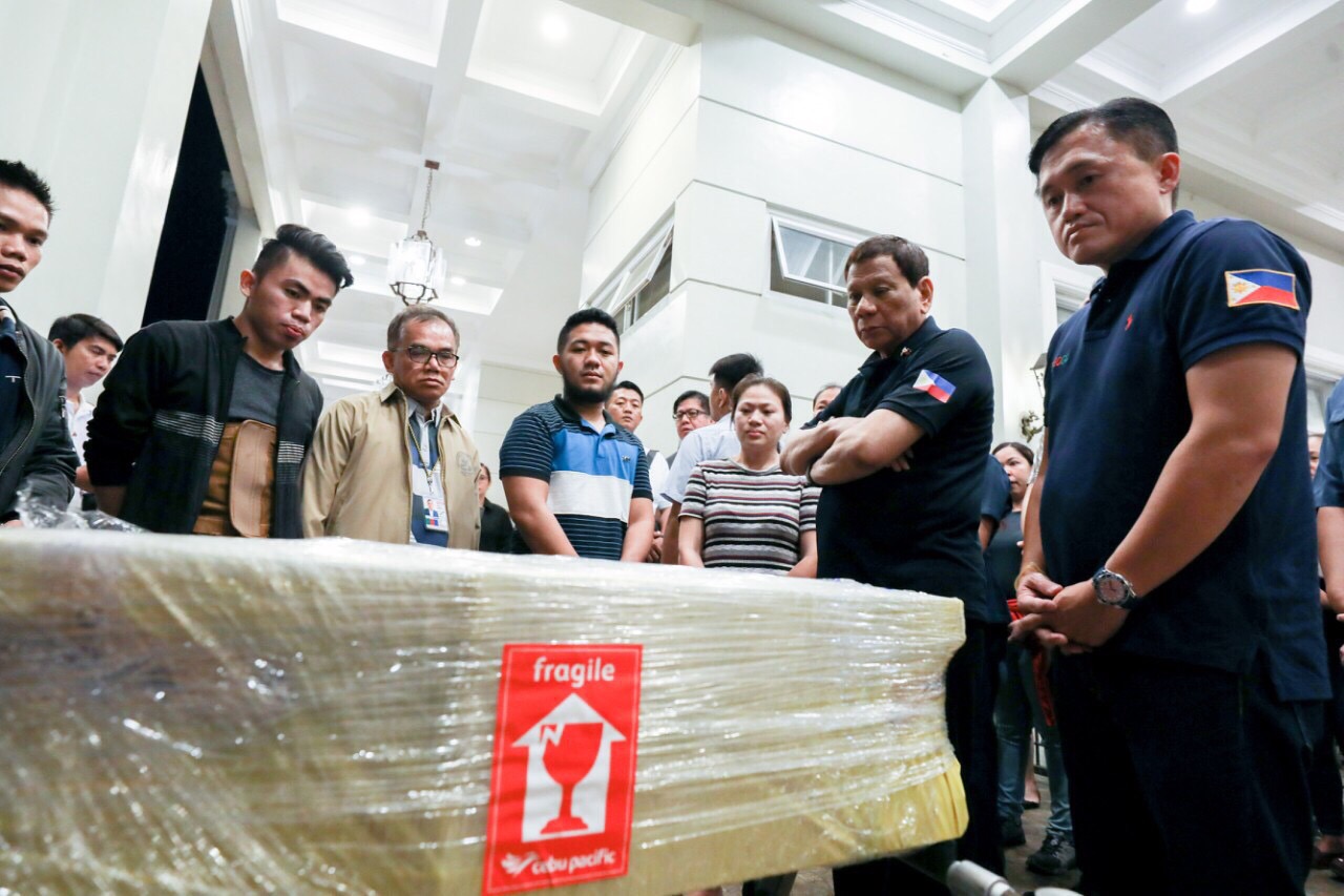 Duterte visits wake of 11-month-old baby who died of liver disease ...