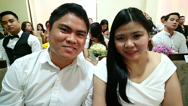 Of lovebirds and LDRs: 20 OFW couples tie the knot - The Filipino Times