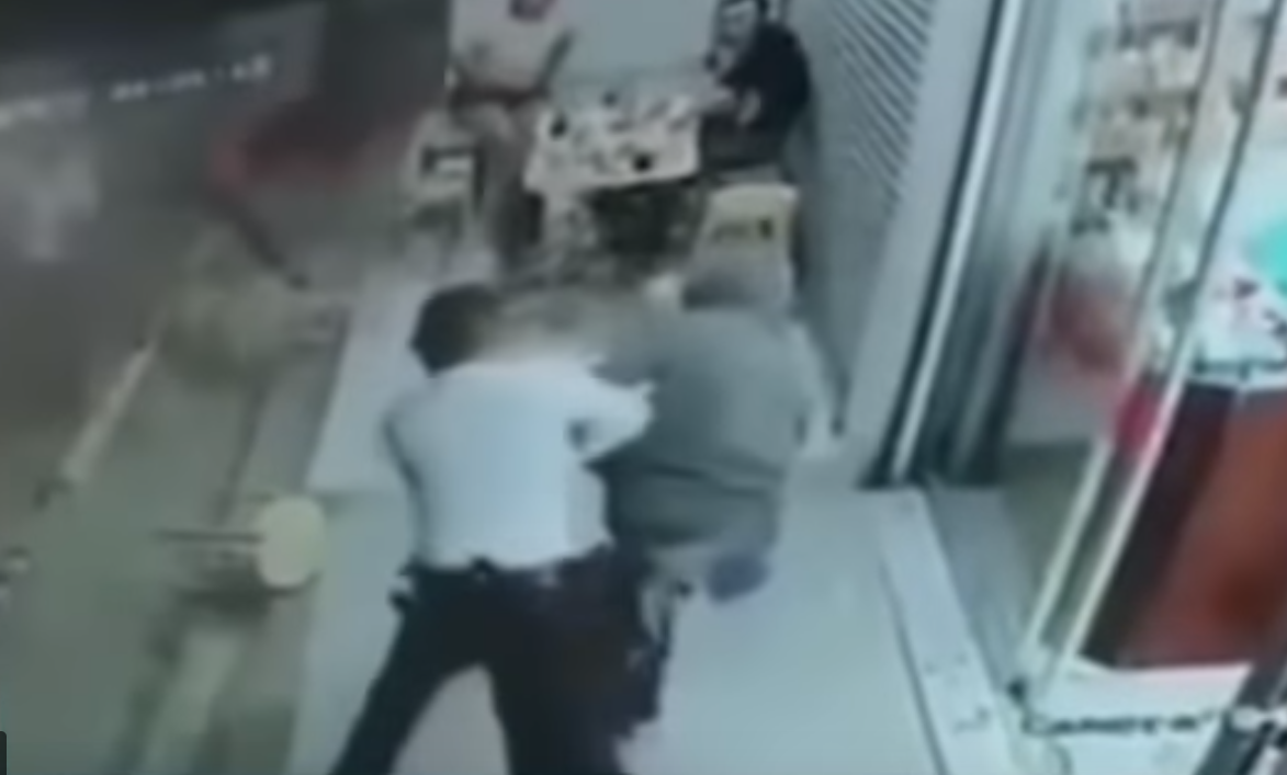 Brave security guard attempts to stop robbery at Laguna store - The ...
