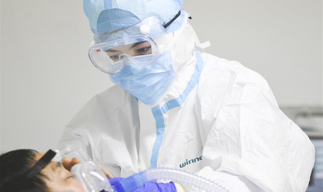 Medical staff hold protests in HK for gov't to impose full closure of ...