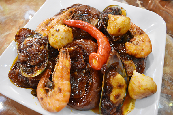 Resto Pinoy’s ‘Beef Pata Festival’ features lip-smacking, savory ...