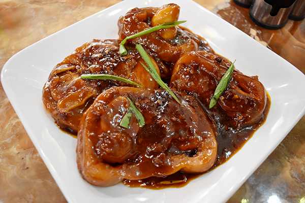 Resto Pinoy’s ‘Beef Pata Festival’ features lip-smacking, savory ...