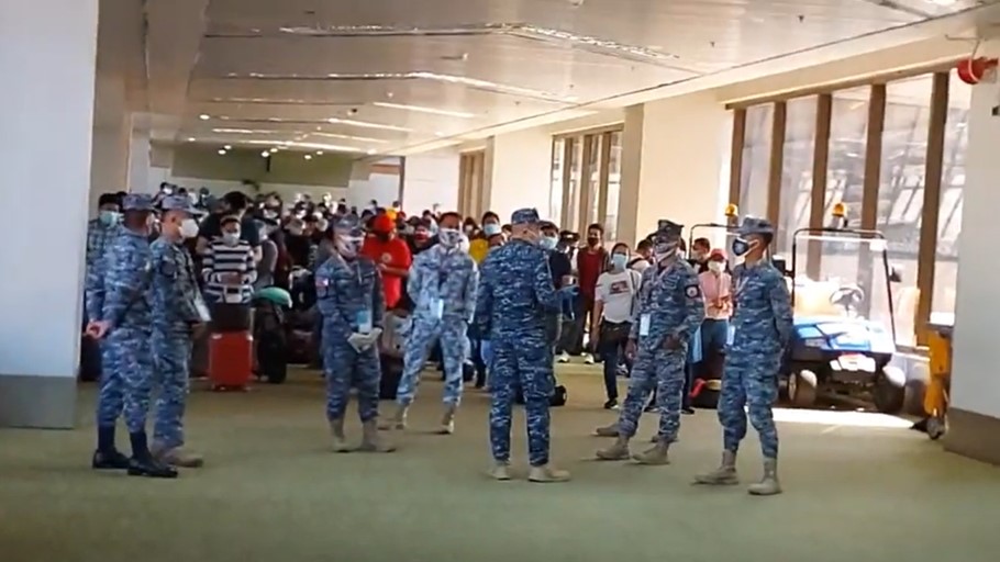 WATCH: Hundreds of returning OFWs from UAE, Saudi endure long hours at ...