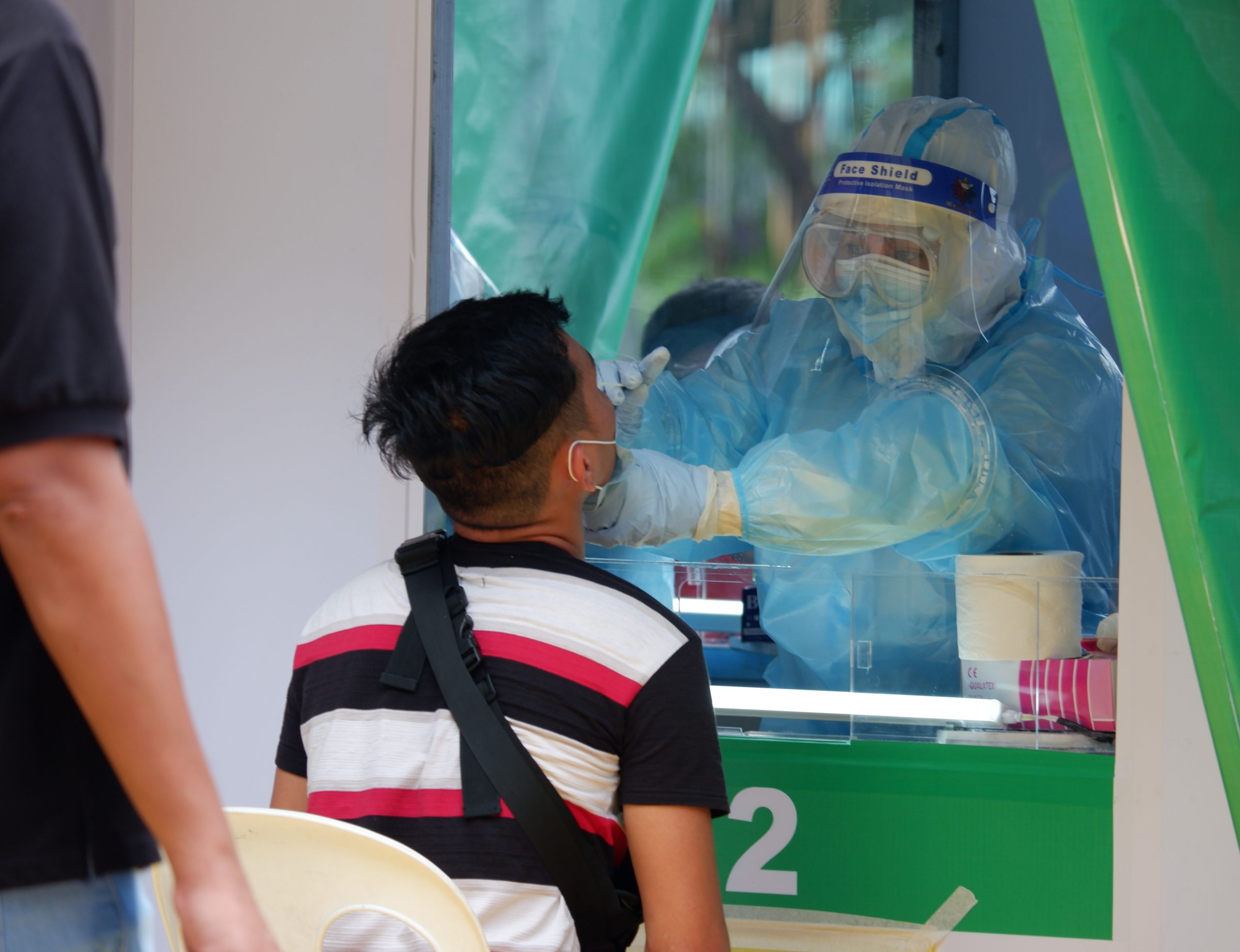 PH COVID-19 cases breach 182,000 with 4,786 new cases - The Filipino Times