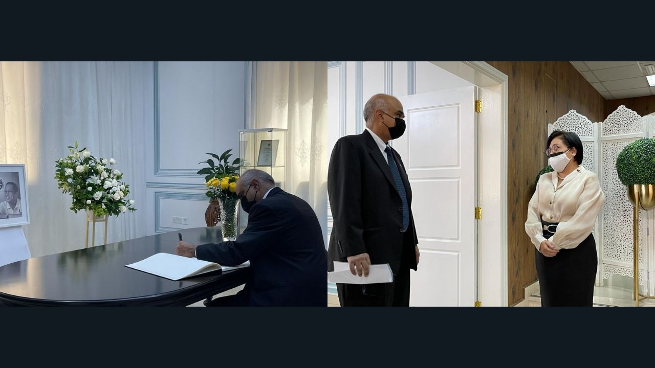 LOOK: Foreign diplomats sign PNoy's condolence book at PH Embassy in ...