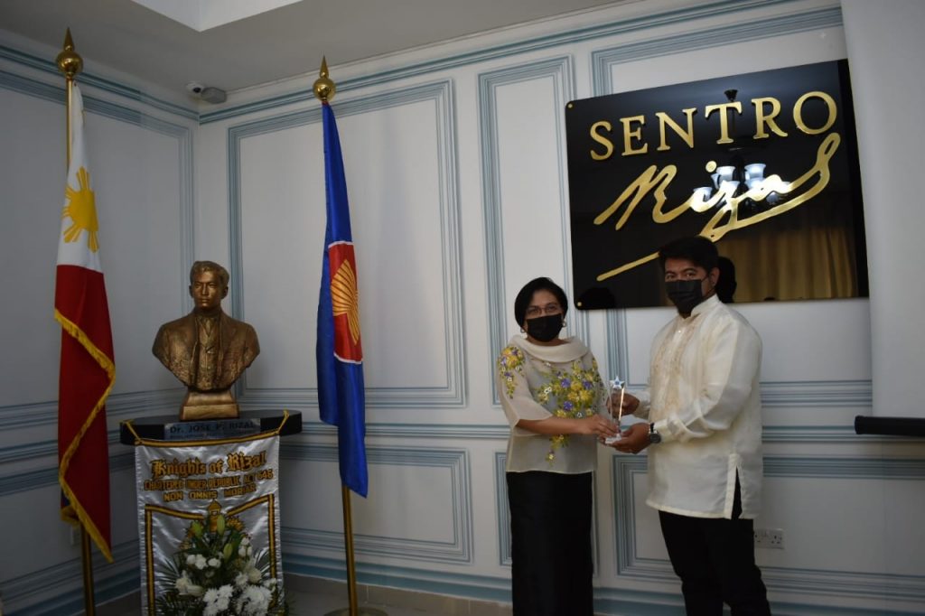 Philippine Embassy confers 2021 Sentro Rizal awards to four inspiring ...