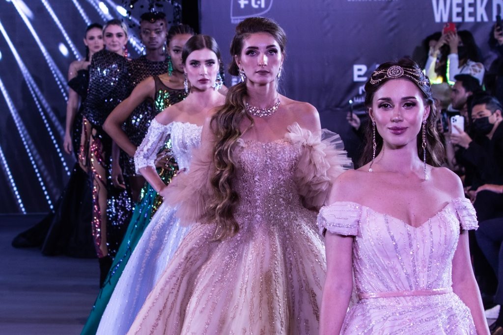 LOOK: Pinoy fashion designer stuns crowds in 'Garden of Eden'-inspired ...