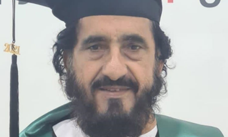 60-year-old man completes graduation in Al Ain City - The Filipino Times