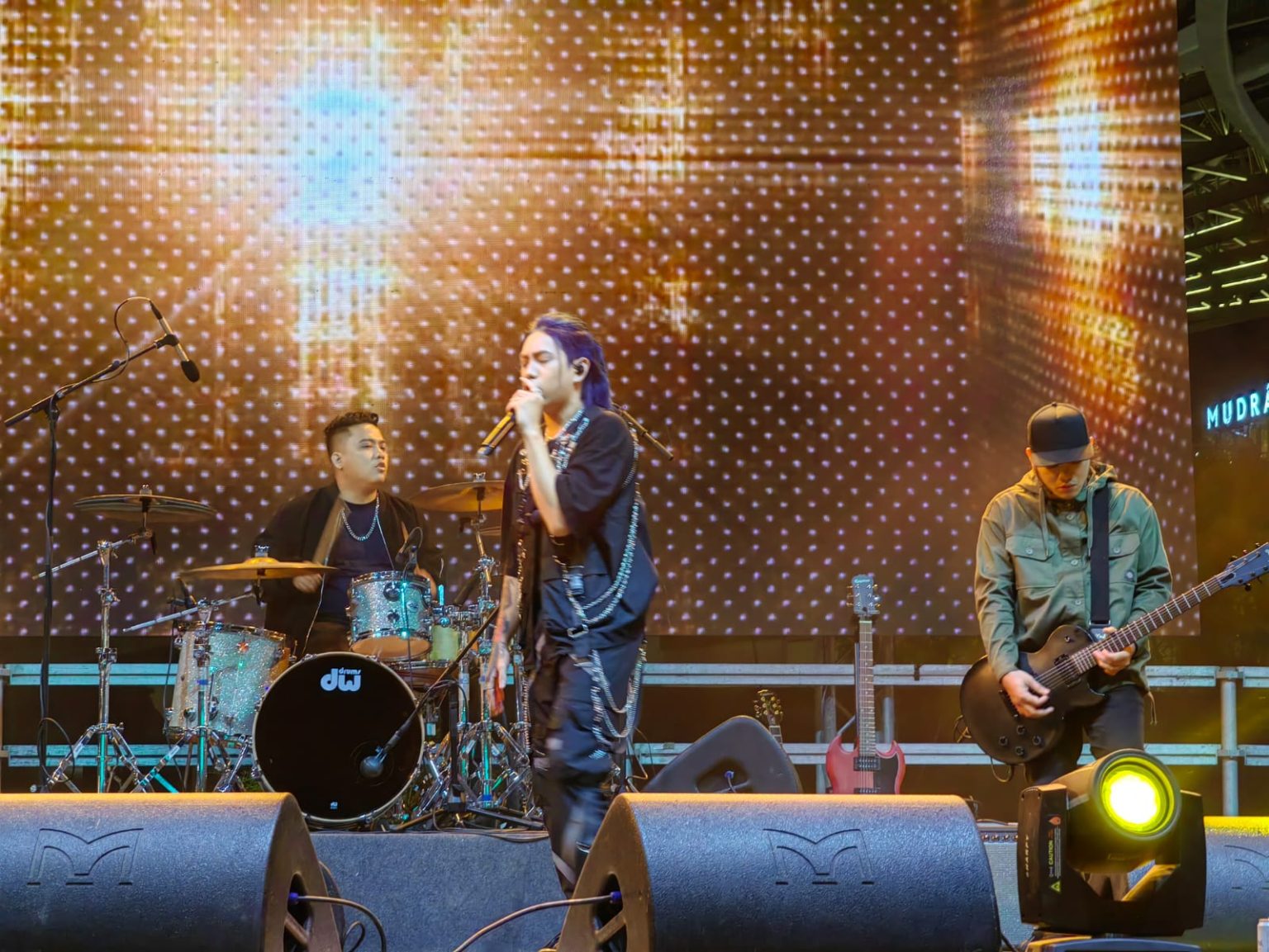 IN PHOTOS: This Band, Bandang Lapis, Magnus Haven thrill Filipino ...