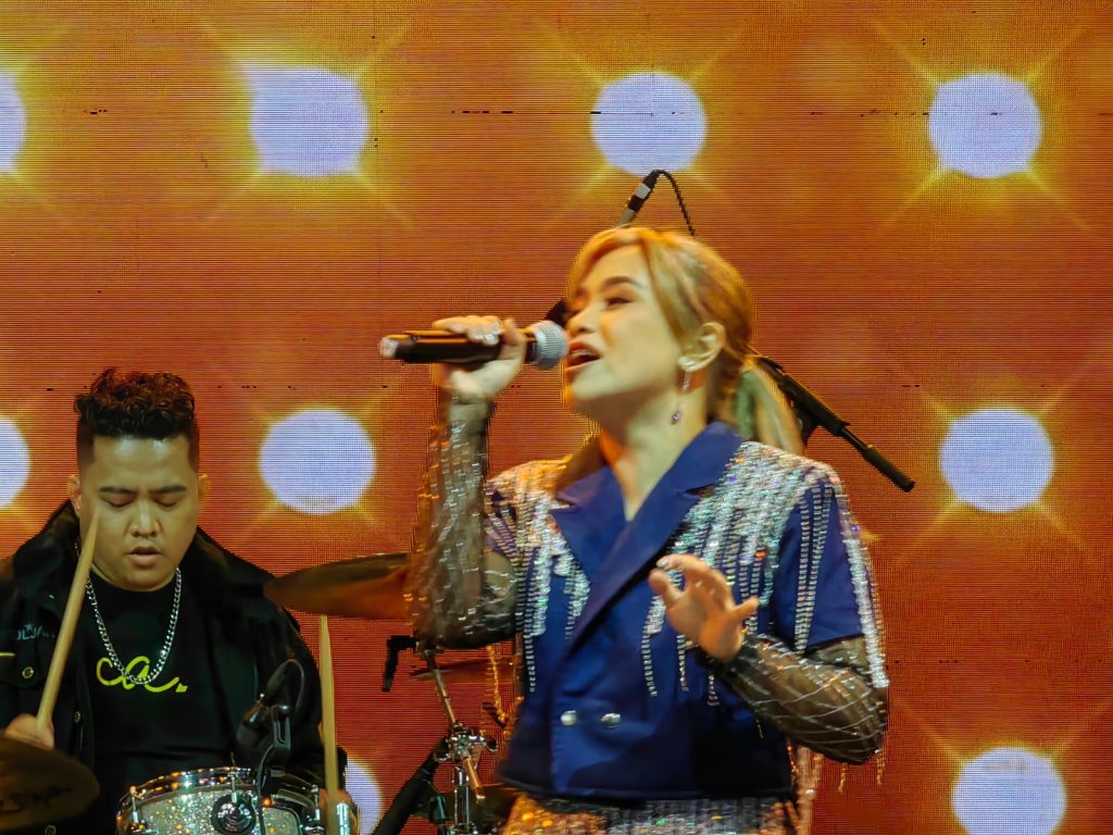 IN PHOTOS: This Band, Bandang Lapis, Magnus Haven thrill Filipino ...