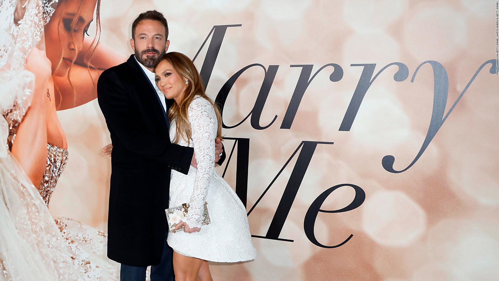 Jennifer Lopez gets engaged to Ben Affleck for second time - The ...