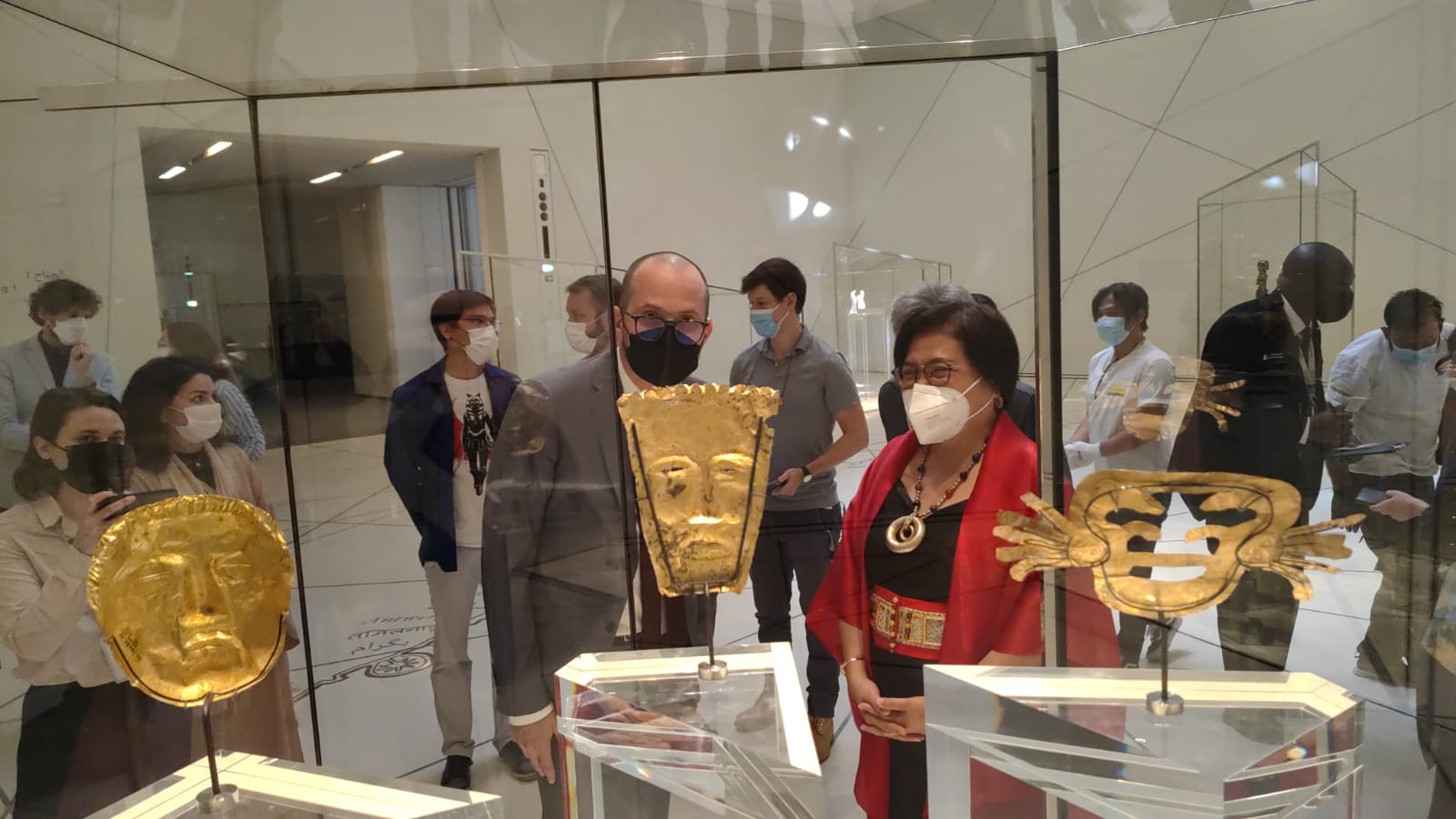 Louvre Abu Dhabi welcomes 10th century gold artifacts from the ...