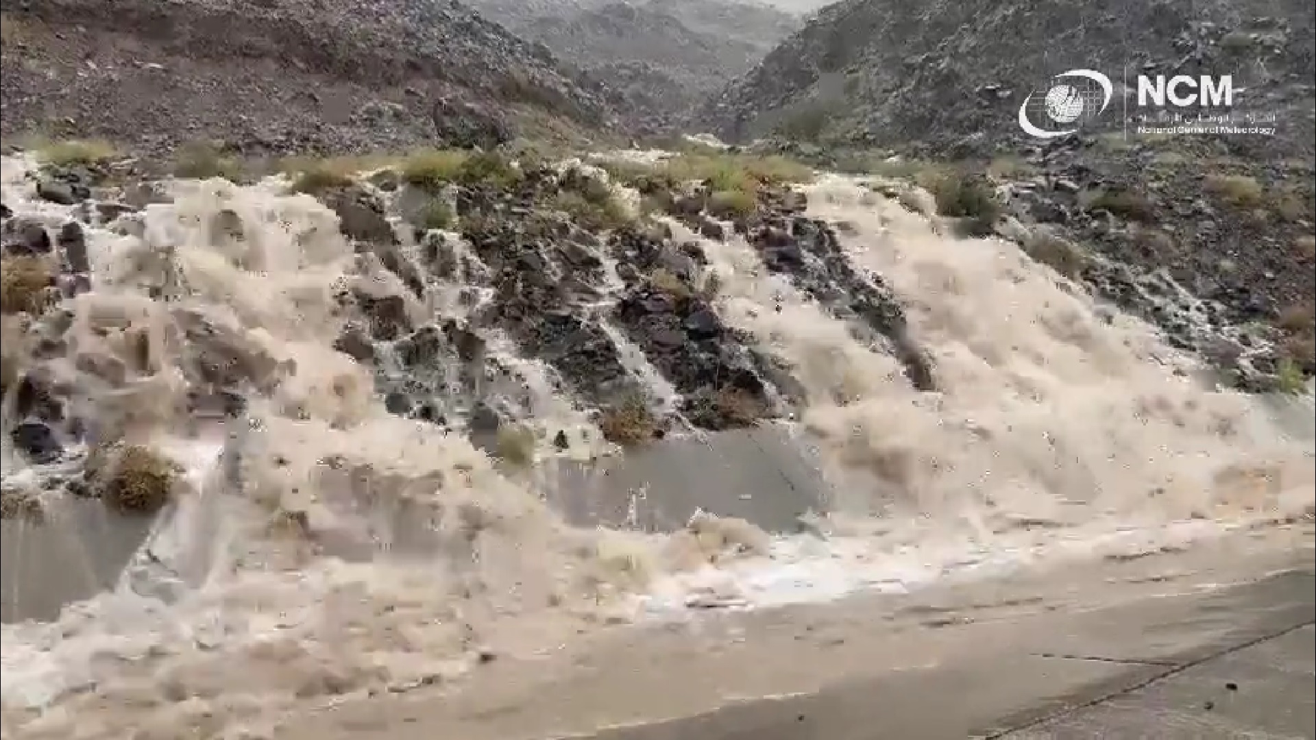 Flood alert issued in UAE after heavy rainfall - The Filipino Times