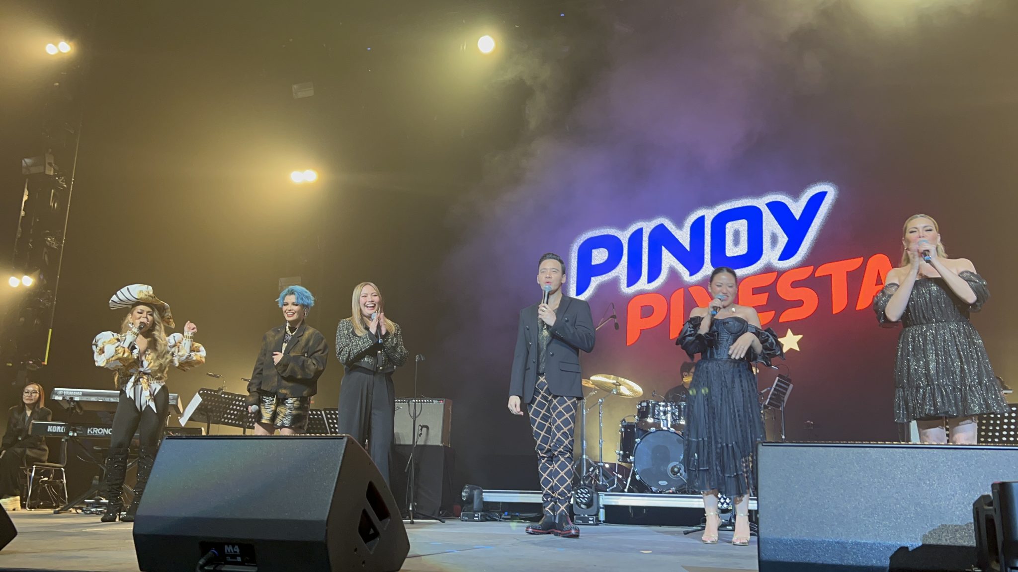6 Pinoy artists wowed the crowd during Pinoy Piyesta at Coca-cola arena ...