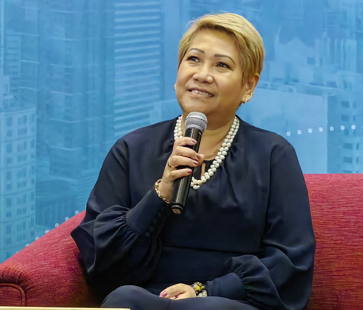Top Filipina executives reveal secrets to rise among ranks in UAE - The ...