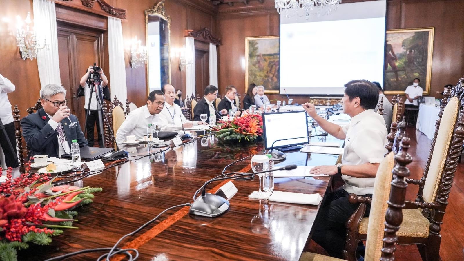 Marcos orders to expedite release of Philippine National ID - The ...