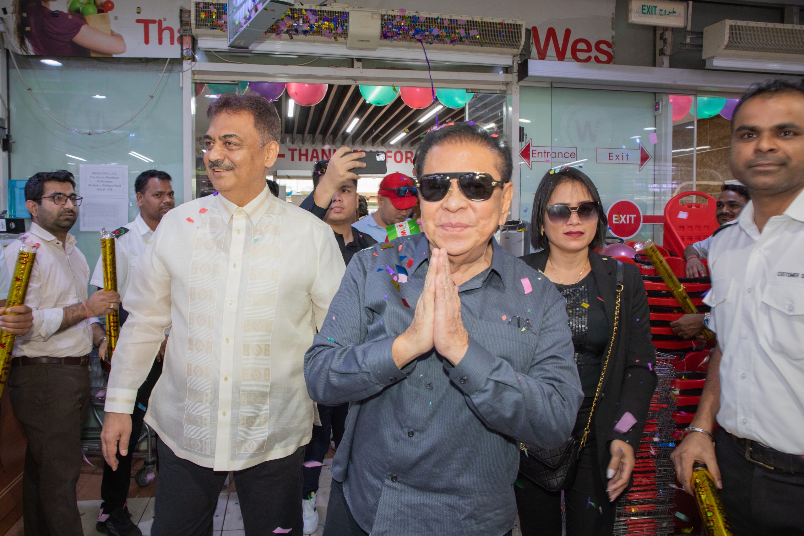 Businessman Chavit Singson and daughter Richelle receive warm welcome ...