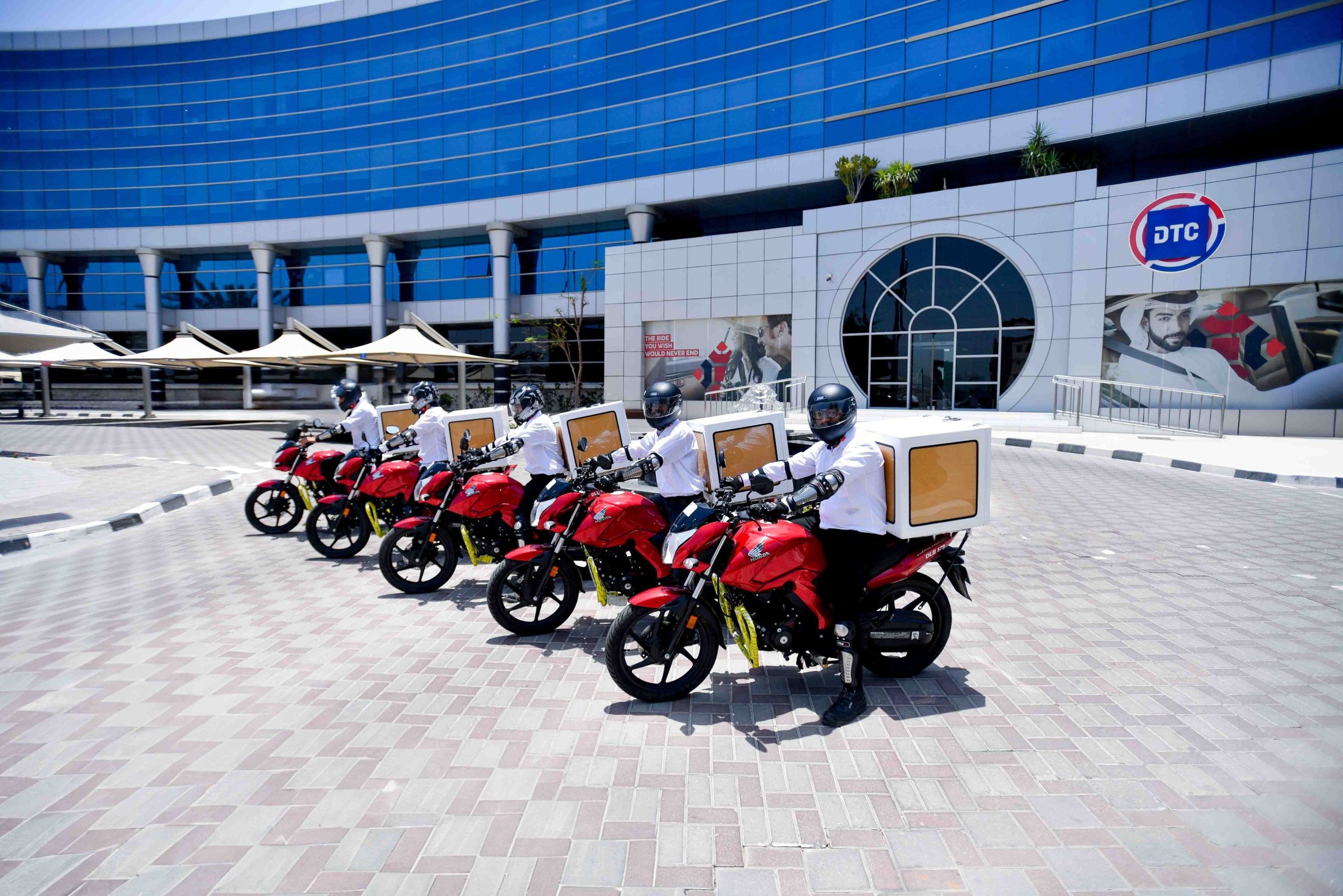 Dubai deploys fleet of 600 motorbikes for delivery firms - The Filipino ...