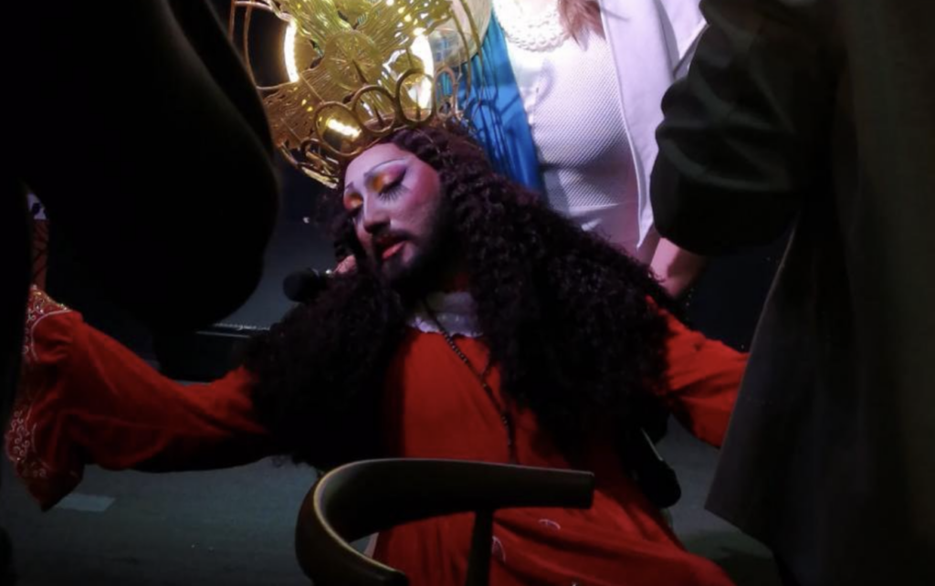 Pura Luka Vega apologizes for ‘Drag Jesus’ performance but willing to ...