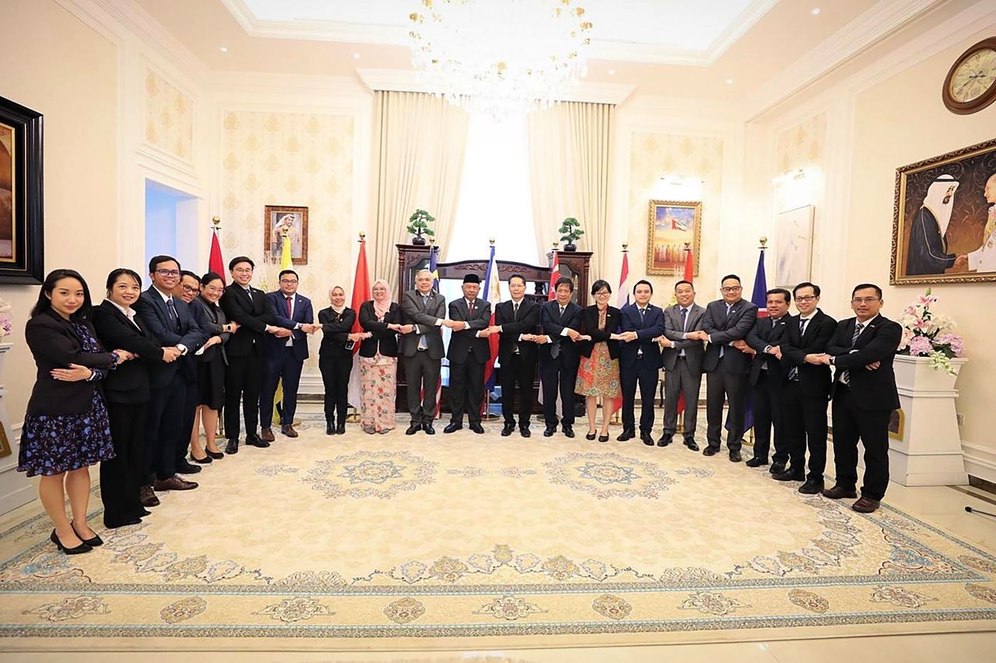 PH Ambassador Ver joins ASEAN counterparts in Abu Dhabi to foster ASEAN ...