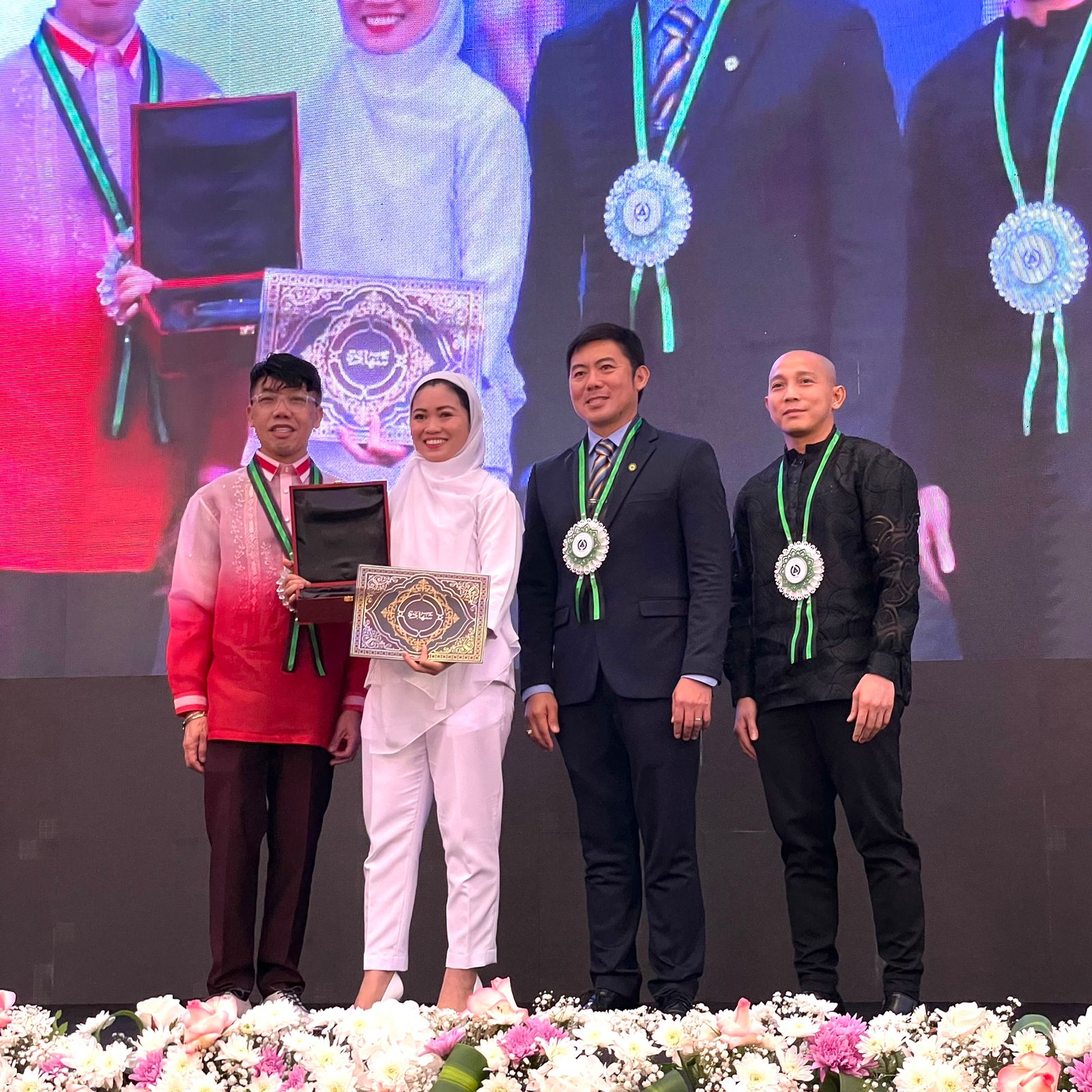 Over 500 newly registered Filipino nurses take oath in Abu Dhabi, UAE ...