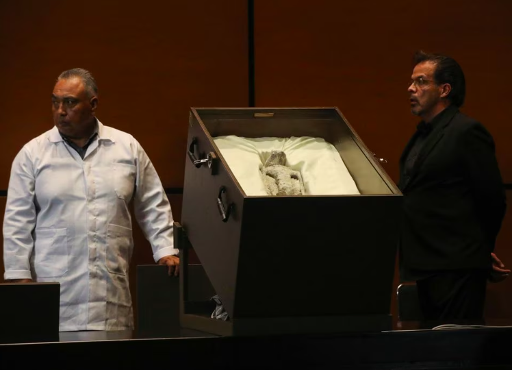 'Alien' bodies presented at Mexican Congress hearing on UFOs - The ...