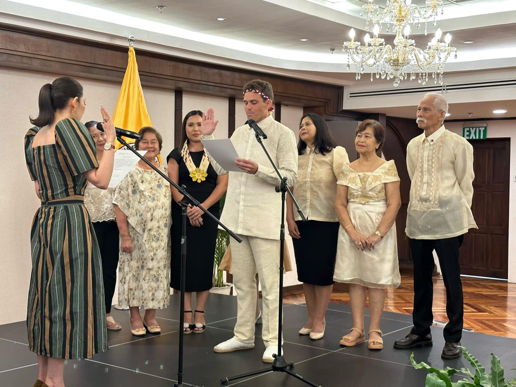 Vlogger ‘Becoming Filipino’ officially becomes a Filipino citizen – The ...