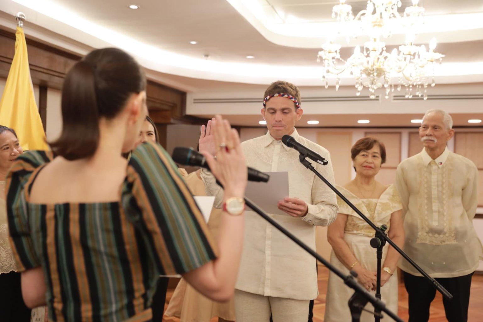 Vlogger 'Becoming Filipino' officially becomes a Filipino citizen - The ...