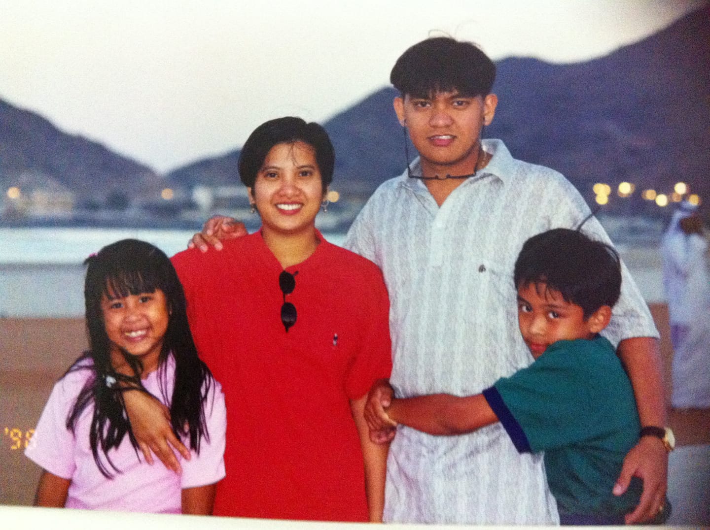 IN PHOTOS: Overseas Filipinos share their earliest memories in the UAE ...