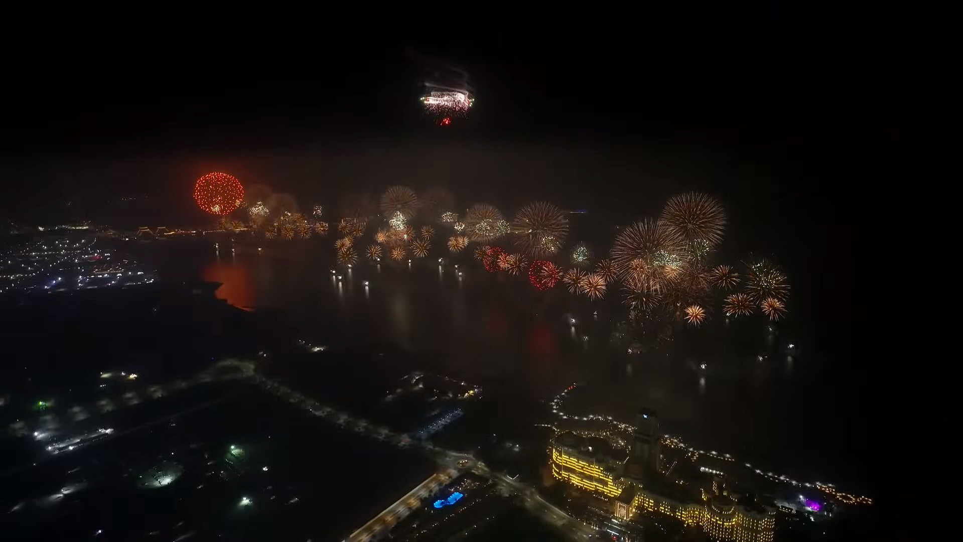 Fireworks display in Abu Dhabi, RAK break world record - The Filipino Times