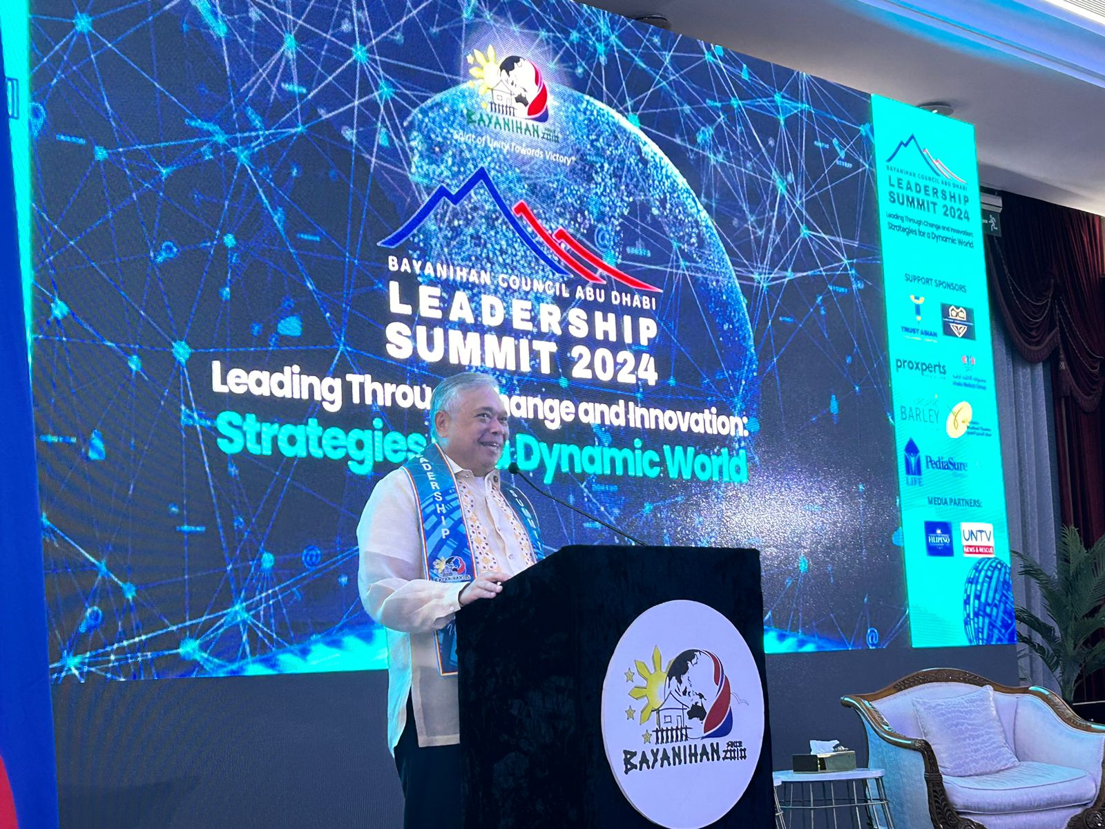 OFWs, students urged to strengthen leadership, empower PH community in ...