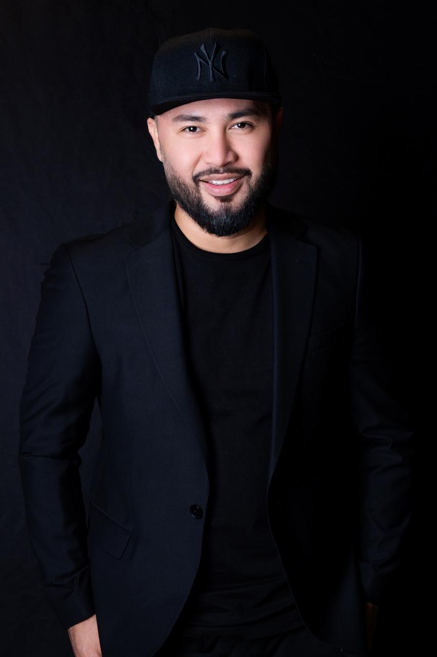 Prom-ready: How to help your teen find the perfect JS prom outfit ...