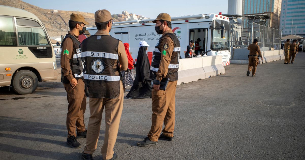 Over 12,000 illegal residents arrested in Saudi Arabia in one week ...