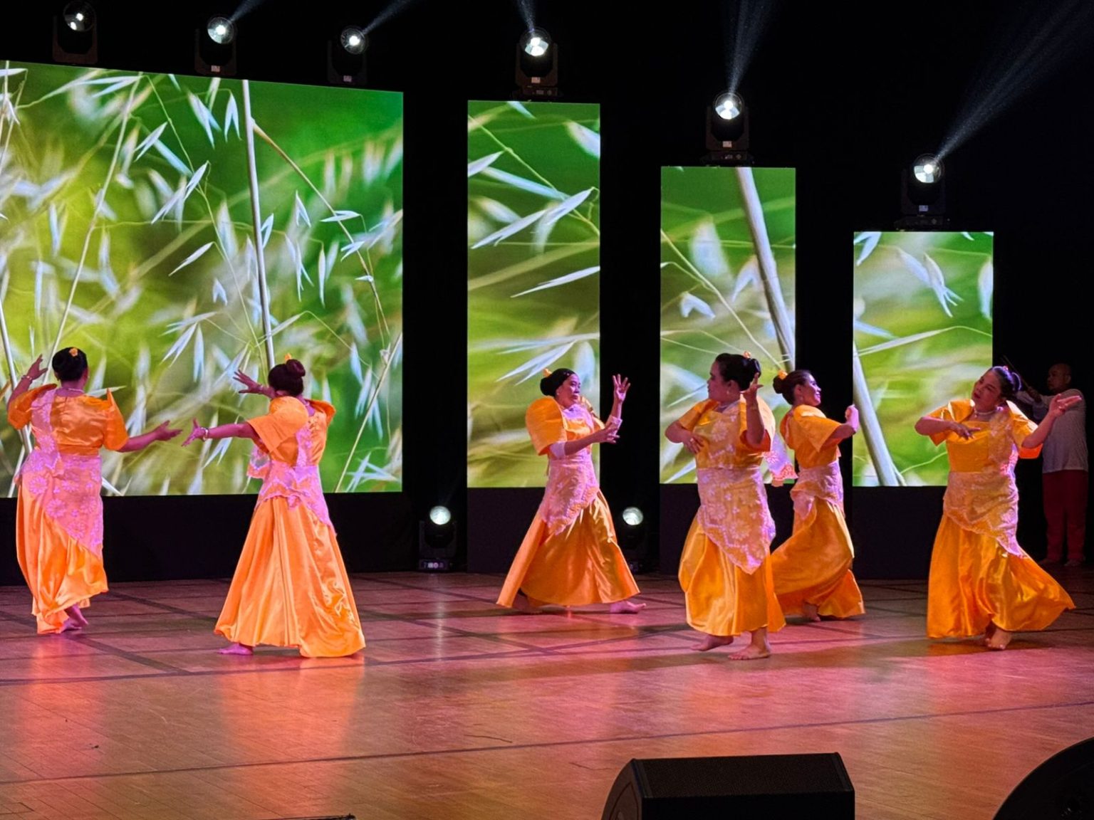 Filipino cultural dances take center stage at Araw ng Kasarinlan ...