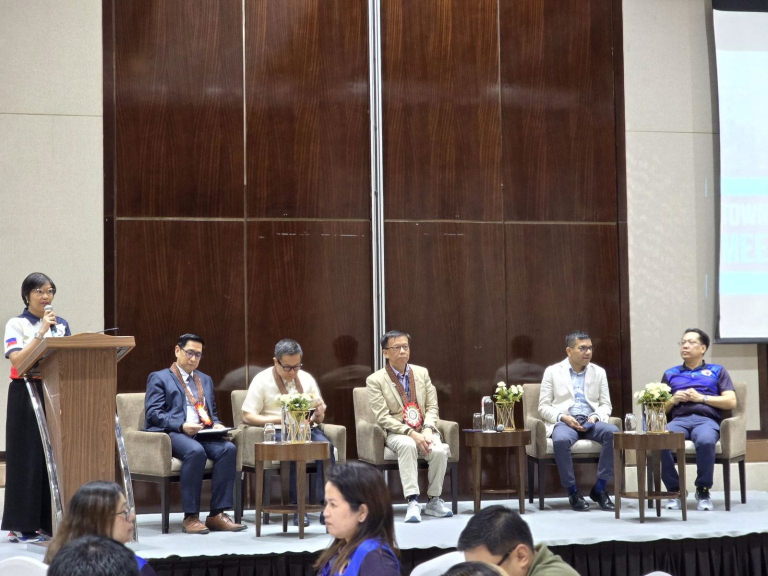 CIASI UAE Chapter joins Filipino organizations at DMW Townhall in Dubai ...