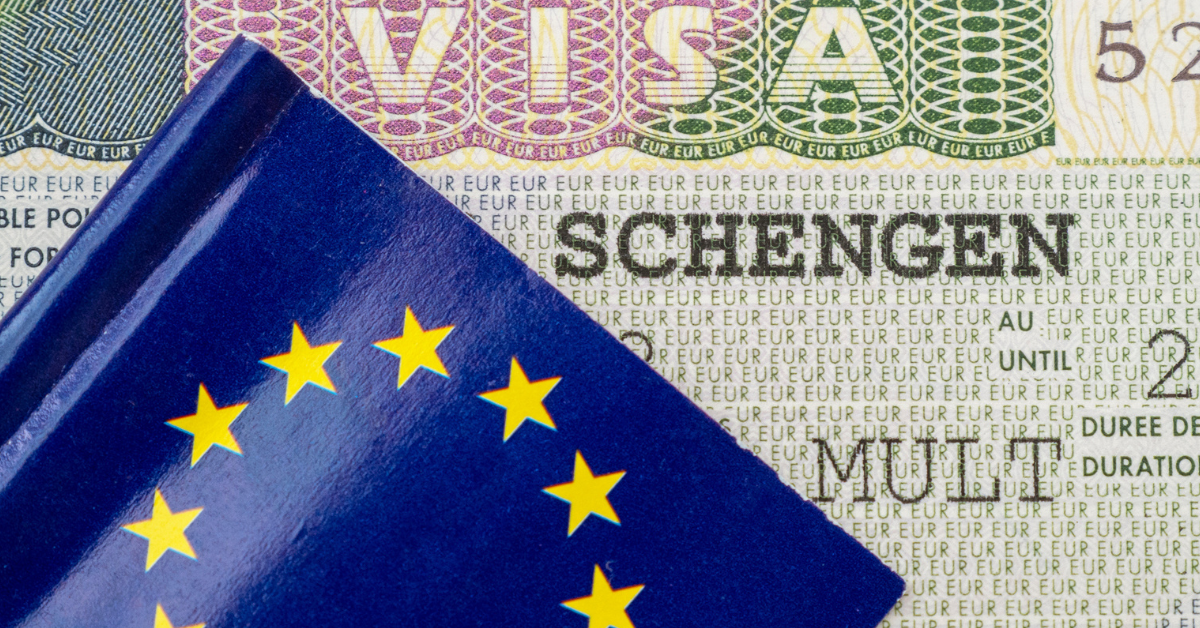 UAE reminds travelers of new Schengen digital entry-exit system ...