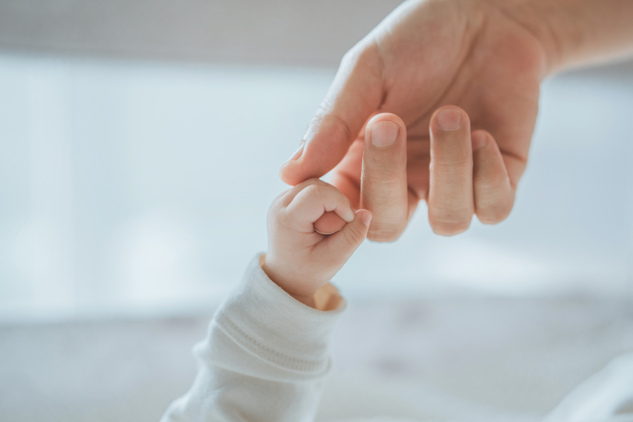 Abu Dhabi sets conditions for Emirati women to access maternity leave ...