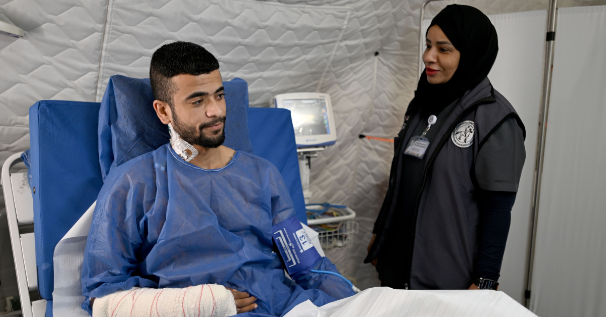 UAE floating hospital performs complex surgery as humanitarian mission ...